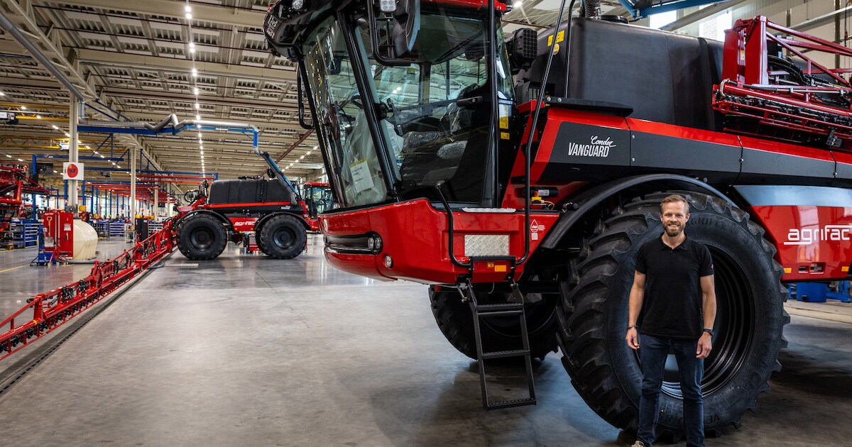 Over de hele wereld zie je de enorme machines van dit bedrijf uit ...