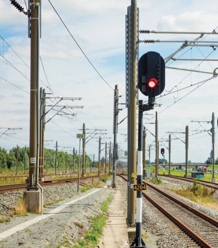 Treinverkeer Zwolle - Enschede ontregeld door seinstoring en ...