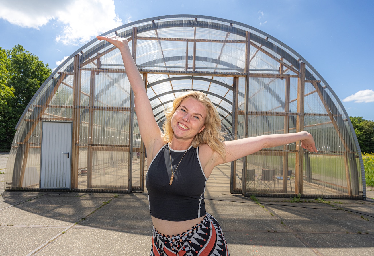 Merel (29) zet eigen festival op in Zwolle, zonder drank en drugs: ‘En telefoon blijft in je tas ...