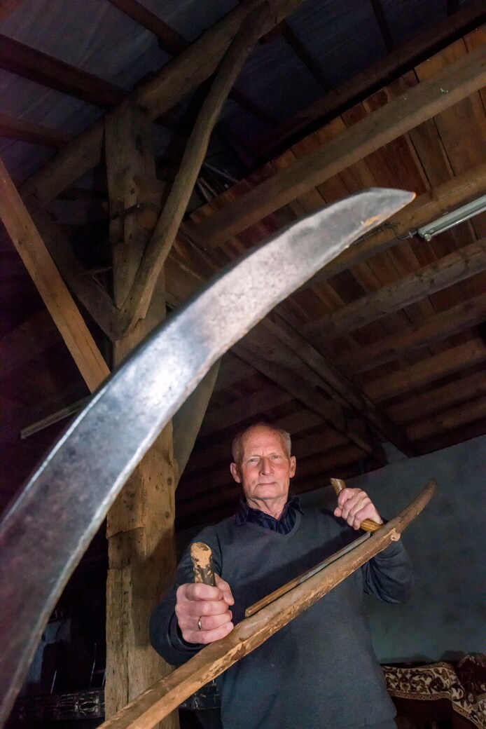 Karakteristieke Veluwenaar Steven van Hell stopt bij museumboerderij ...