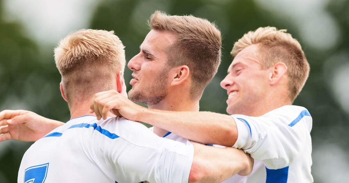 Edward Rook wil met VHK promoveren, maar slikte in krankzinnig duel al ...