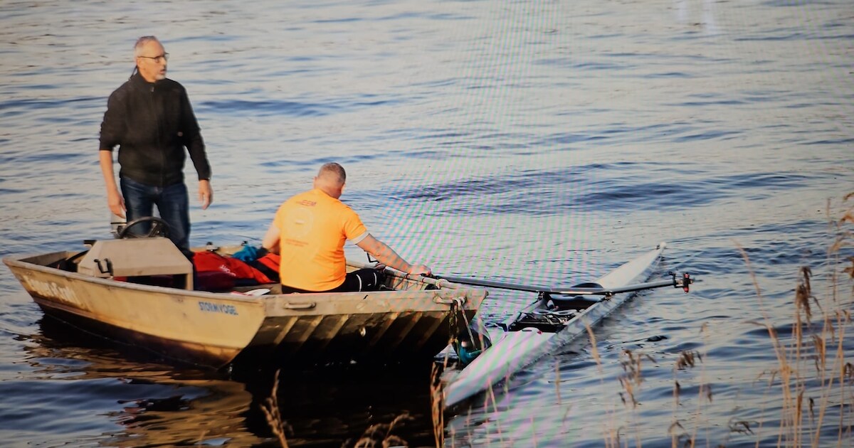 Omgeslagen roeier op de Eem overleden, ondanks reddingsactie van andere ...
