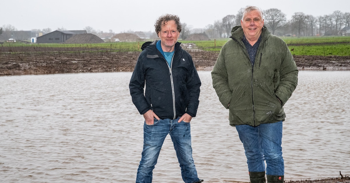 Henry (57) sloopt omstreden varkensstallen voor komst Raalter landgoed ...