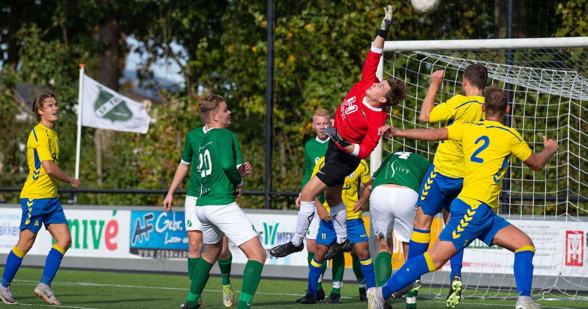 Sam Luijkx maakt vlieguren bij Teuge | Amateurvoetbal | De Stentor.nl