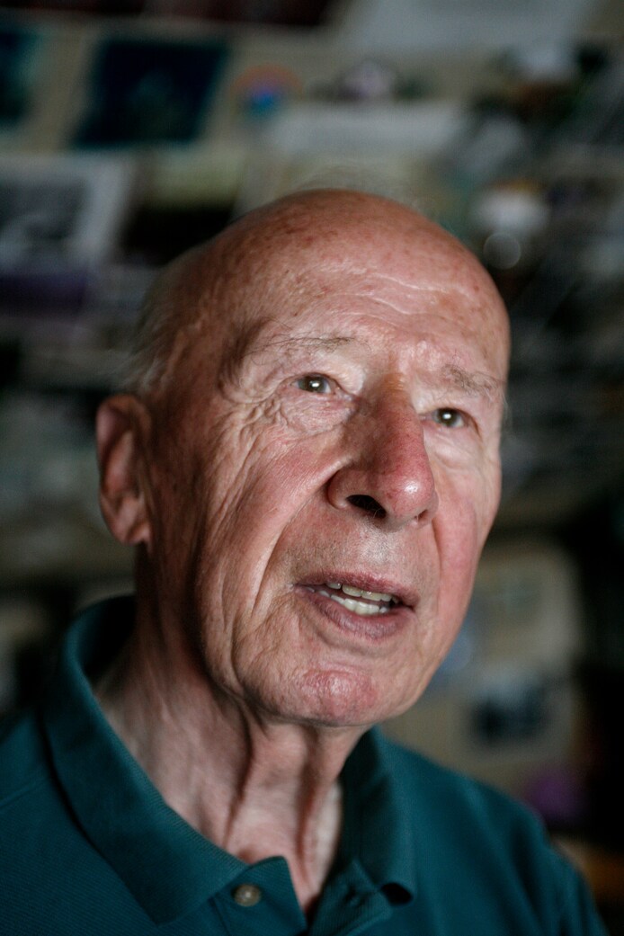 Oud-politiecommissaris Jan Blaauw (92) overleden | Binnenland ...