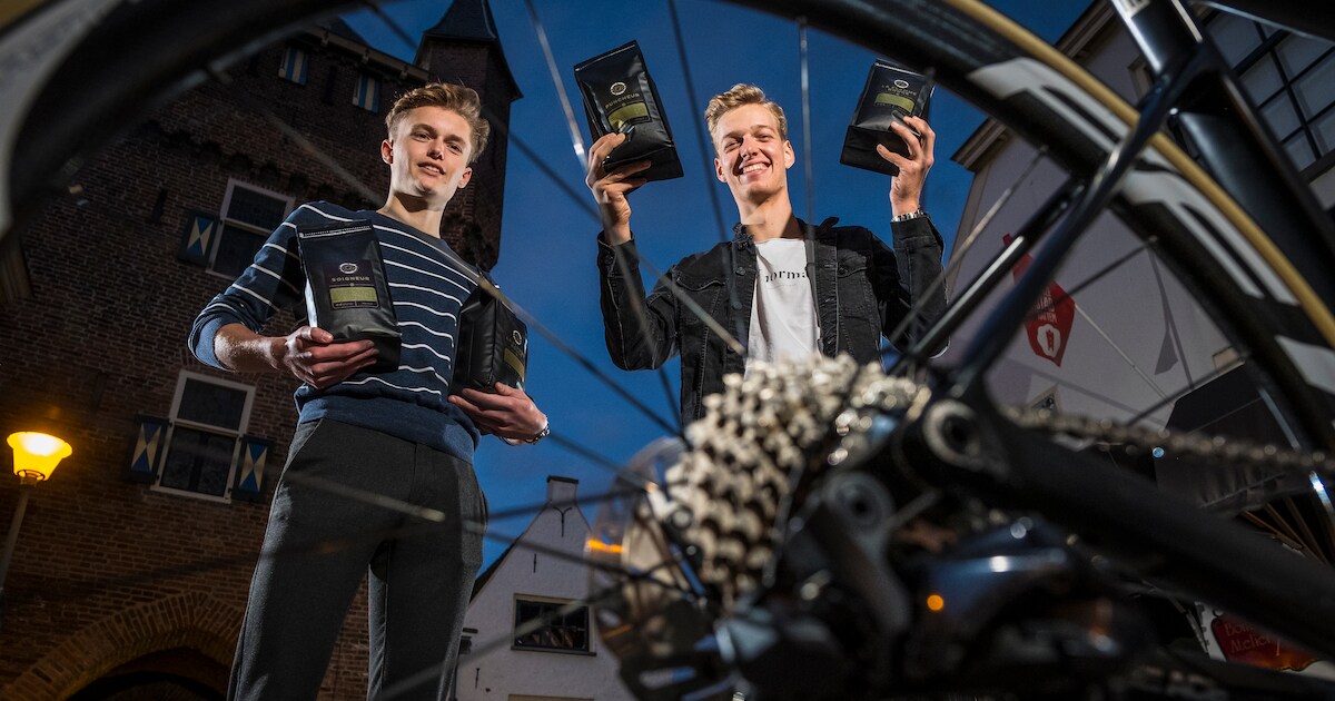 Wielrenners Tim Marsman en Arno Tellegen uit Hattem combineren de koers ...