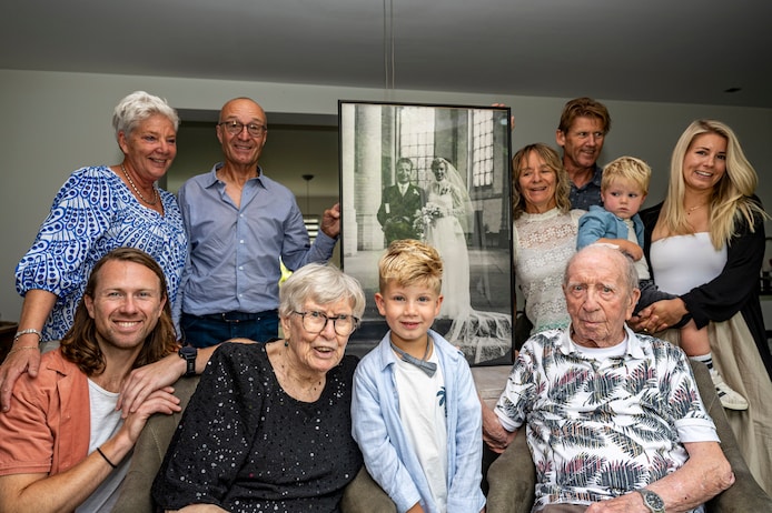 Bart (97) en Sella (94) zijn 70 jaar getrouwd: ‘We zijn samen begonnen in een verbouwd kippenhok ...