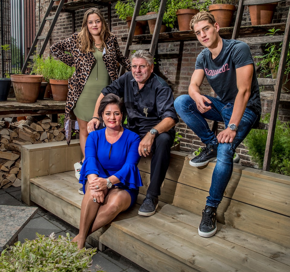 Thérèse Boer (54) en haar kinderen nemen een moedige beslissing na het ...