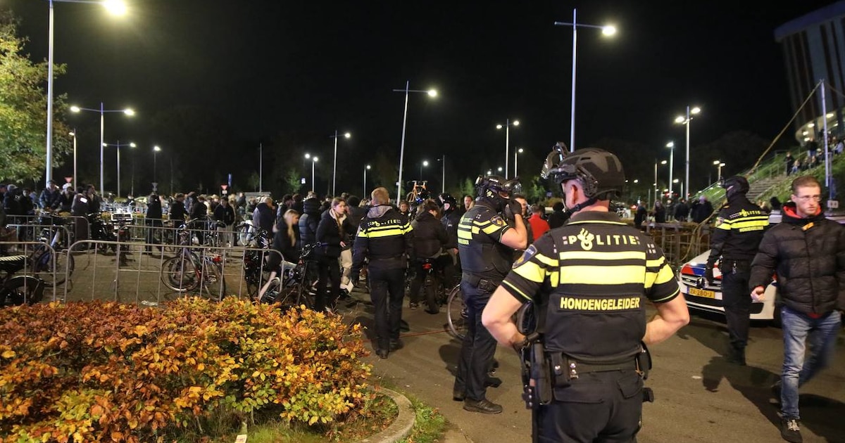 Politie ontruimde kermis Apeldoorn zonder overleg met burgemeester ...