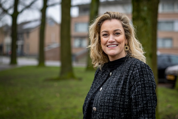 Corine uit Vriezenveen leefde acht jaar lang tussen vier muren | Almelo ...