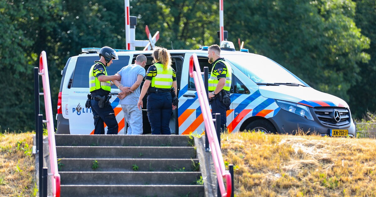 Jorrick (30) schiet vrouw te hulp in trein bij Apeldoorn, maar wordt ...