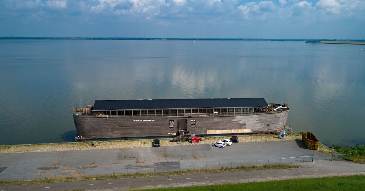 Gehavende Ark van Noach komt op krachten aan Ketelmeerdijk | Dronten ...