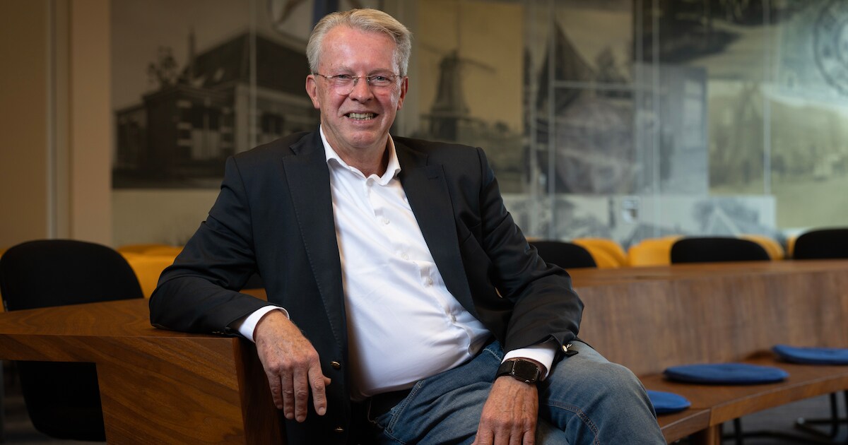 Vroeger verkocht hij vlaaien, nu is Gerrit Jan Kok (65) waarnemend ...