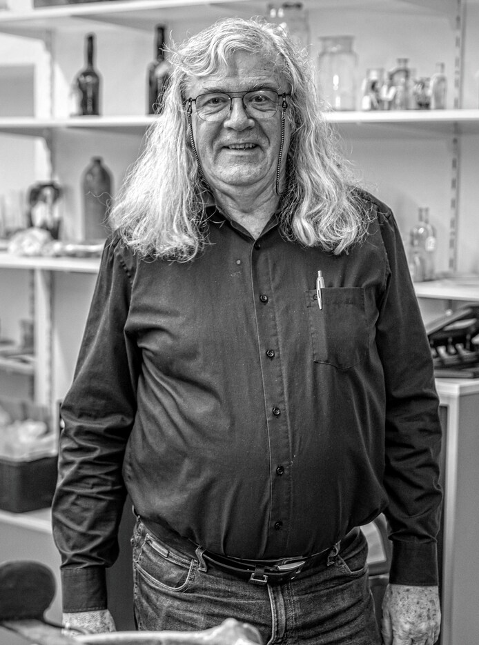 Oud-stadsarcheoloog Hemmy Clevis (68) overleden: hij bracht historie ...