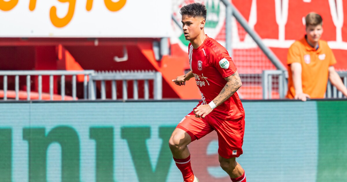 Mees Hilgers is blij met nieuwe werkwijze bij FC Twente en kent geen twijfels meer | Enschede ...