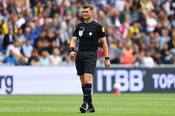 Scheidsrechter Johan Cruijff Schaal bekend • Go Ahead Eagles speelt ...