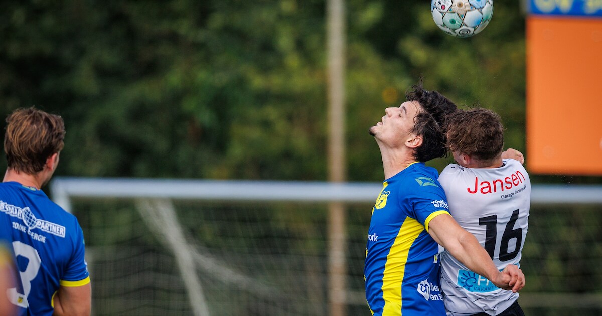 Na hun wissel zien de opponenten Verweij en Vink dat het duel tussen ...