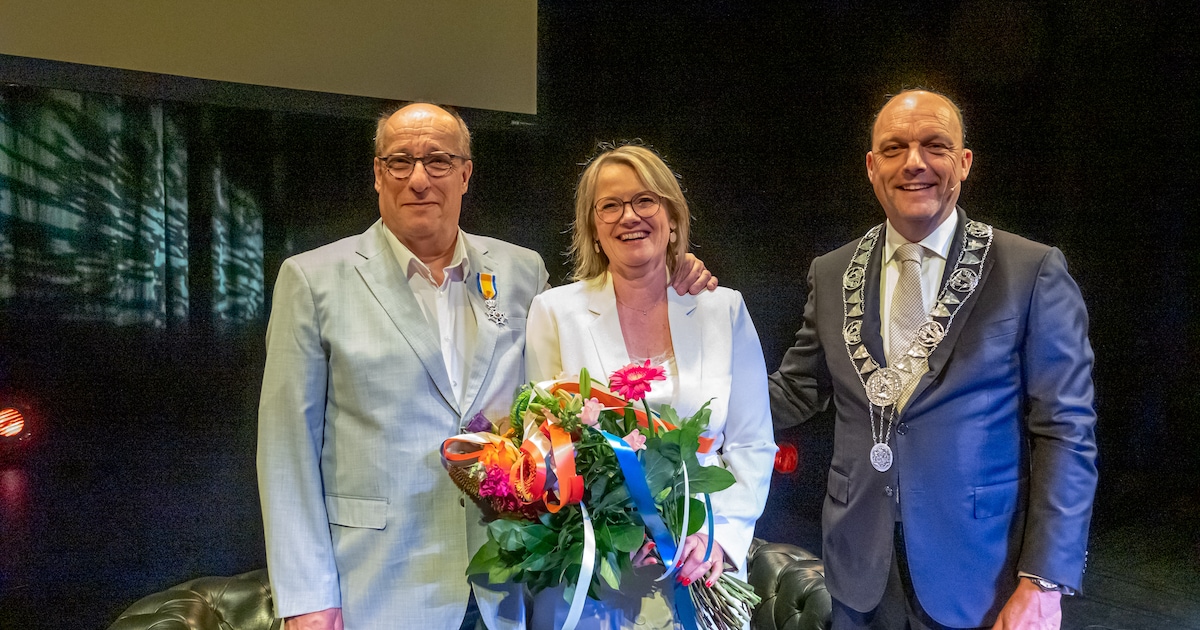 Stadsomroeper Peter Vader krijgt Koninklijke onderscheiding: ‘Ik dacht ...