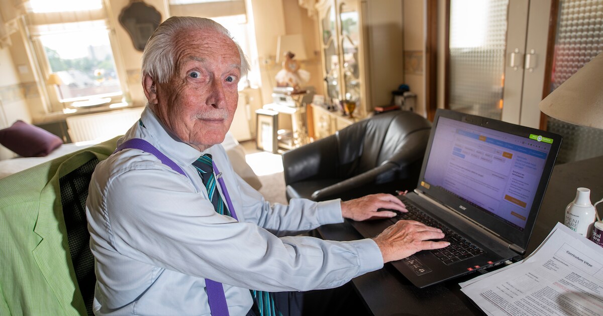 Rob van Riswick is 82, wil dolgraag aan het werk, maar heeft na 350 ...