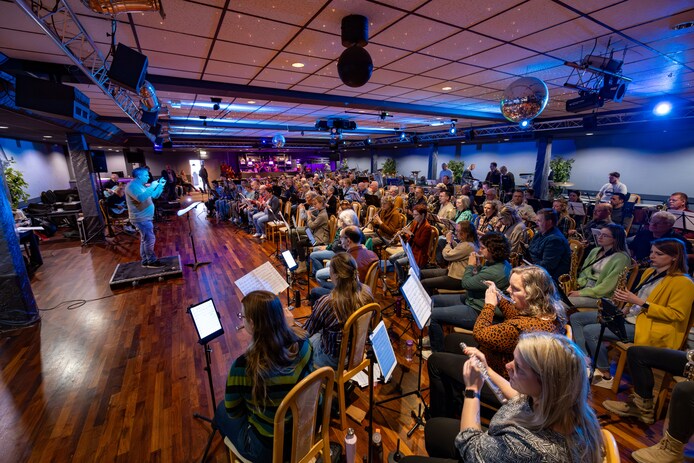 Muziekverenigingen in Kampen slaan handen ineen voor afsluiting van ...