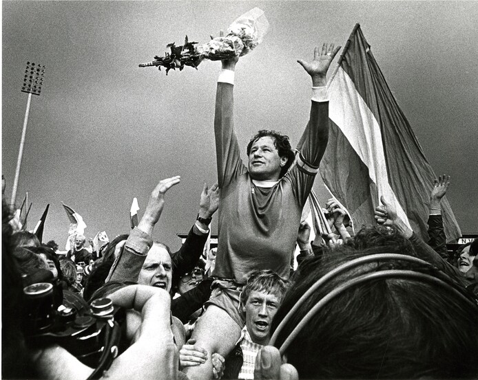 PEC Zwolle zet blunder recht: Rinus Israël tóch welkom in stadion | PEC ...