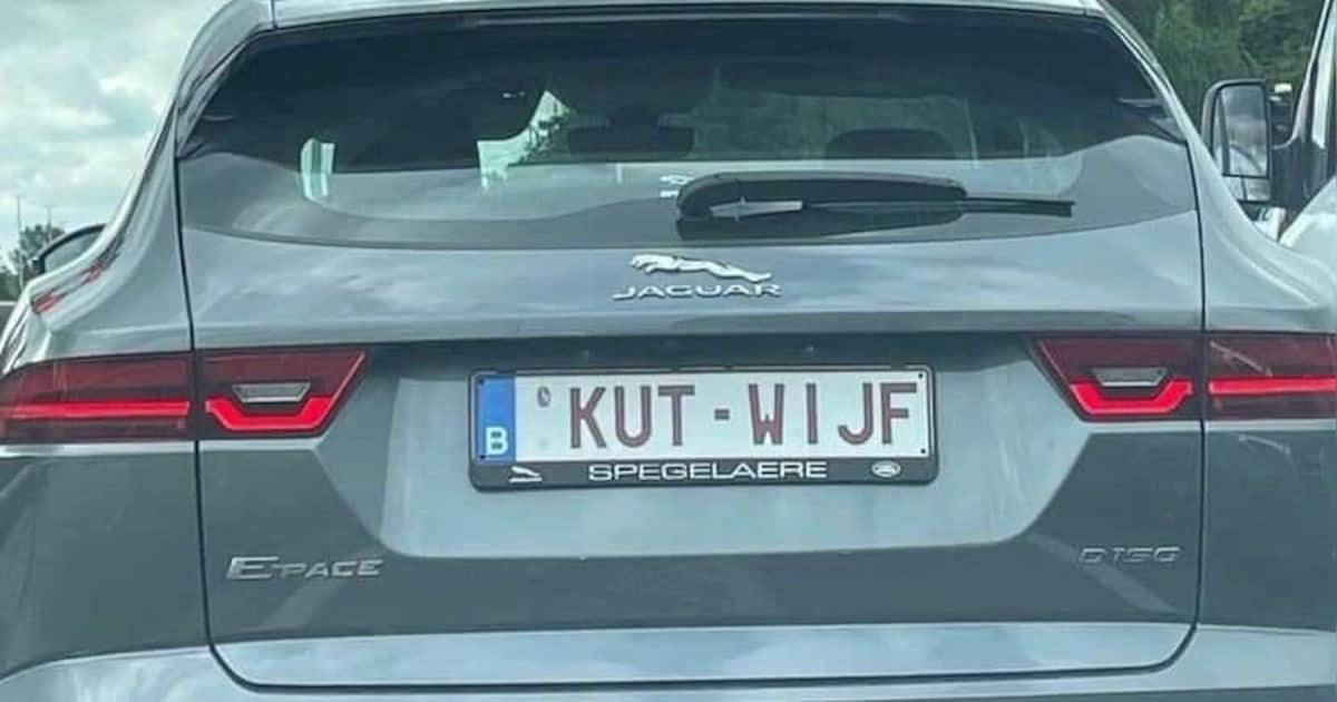 Auto met wel heel bijzonder nummerbord gespot in België: ‘Wellicht ...