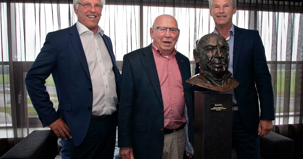 ‘Gevelbouwer pur sang’ Roelof Roo uit Staphorst overleden | Staphorst ...