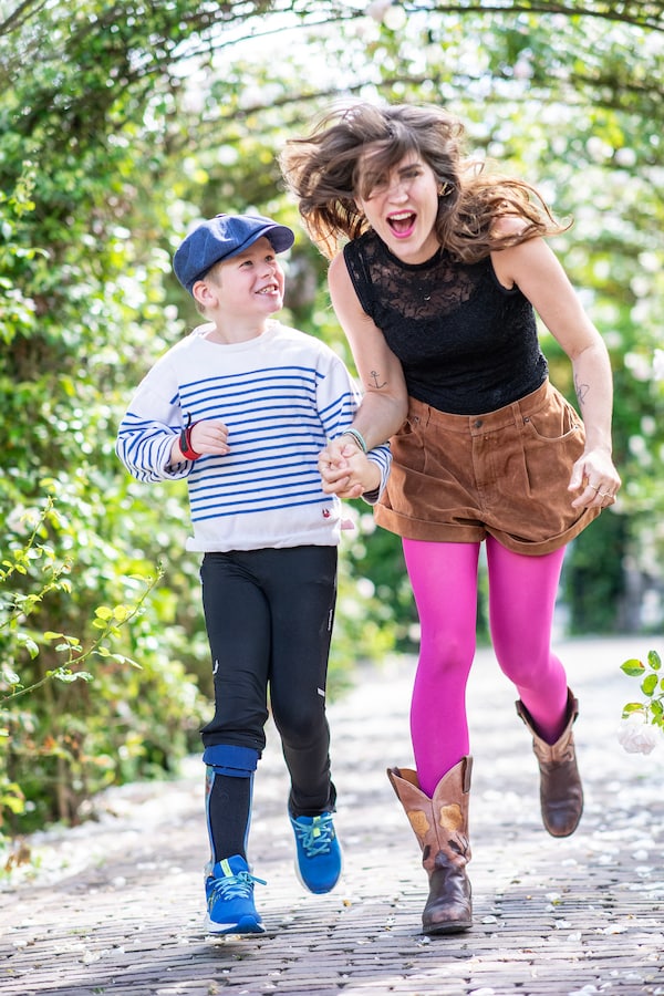 Benjamin (4) valt neer in de tuin en krijgt een verpletterende diagnose ...
