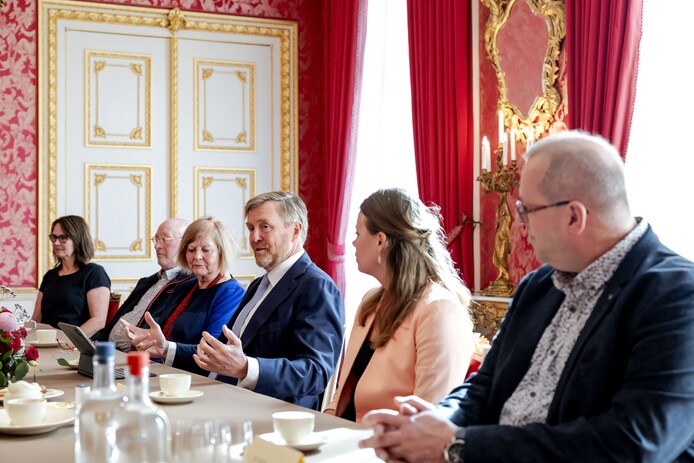 Hoe haar brief over ouderen Christine (79) aan tafel bij de koning en ...