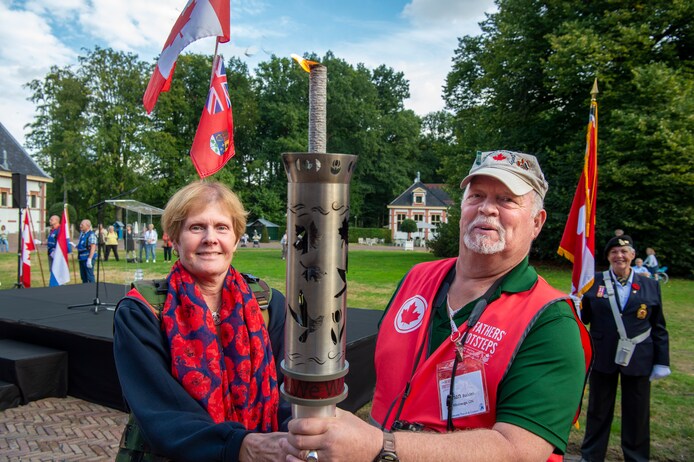 Brian beleeft de oorlog in de voetsporen van zijn opa: ‘Nu wil ik ...