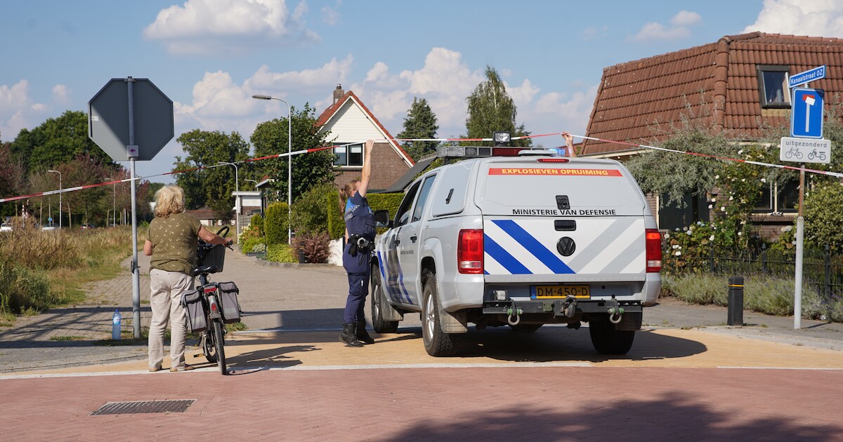 Explosievendienst stelt vliegtuigbom Raalte veilig: 500-ponder later ...