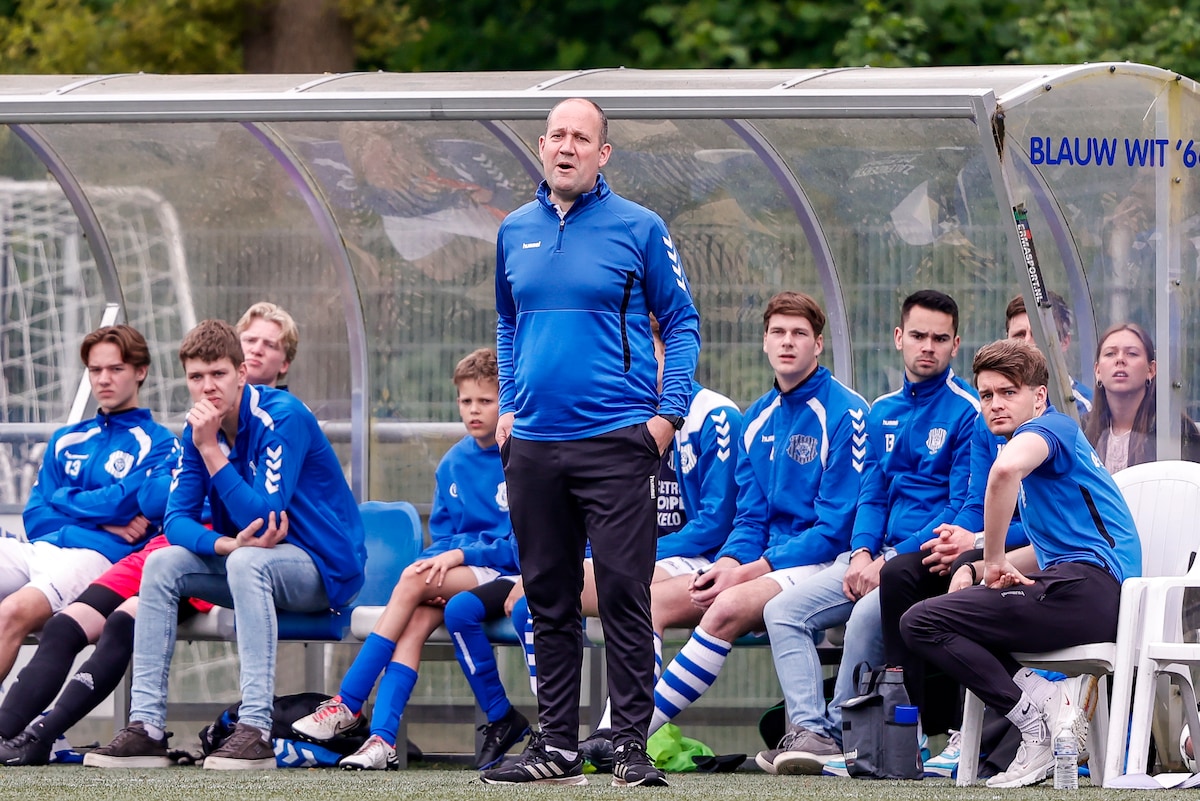 Koop langer bij SV Twello • Speetjens blijft in de polder • Reilink aan ...