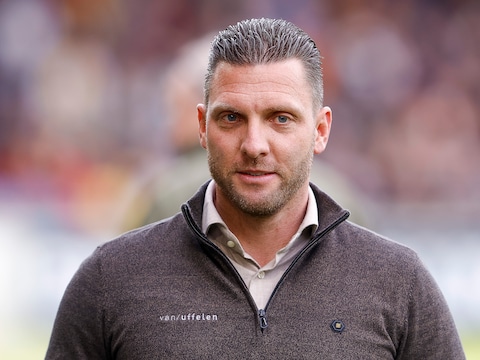 Go Ahead Eagles neemt per direct afscheid van trainer Melvin Boel, club ...