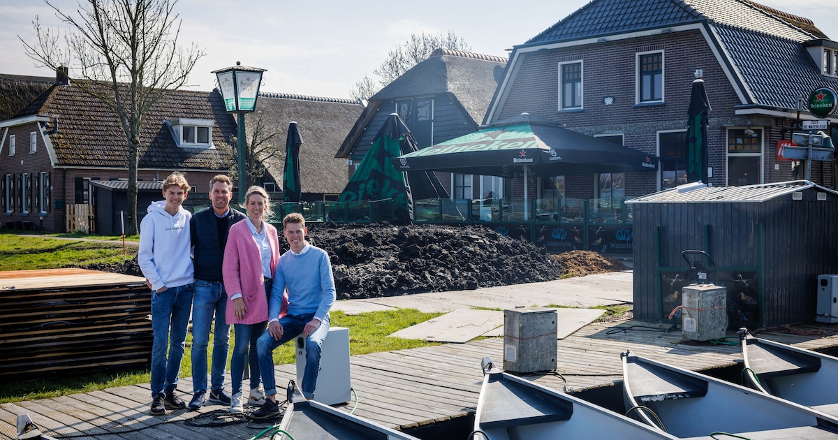 Mark (en zijn gezin) neemt camping in Belt-Schutsloot over waar hij als ...