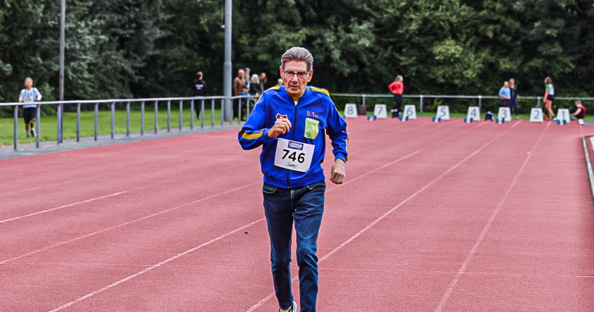 Bertus uit Dedemsvaart loopt op zijn 92ste nog ‘even’ de 100 meter bij ...