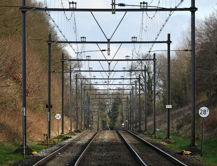 Storing verholpen, treinen tussen Apeldoorn en Deventer rijden weer ...
