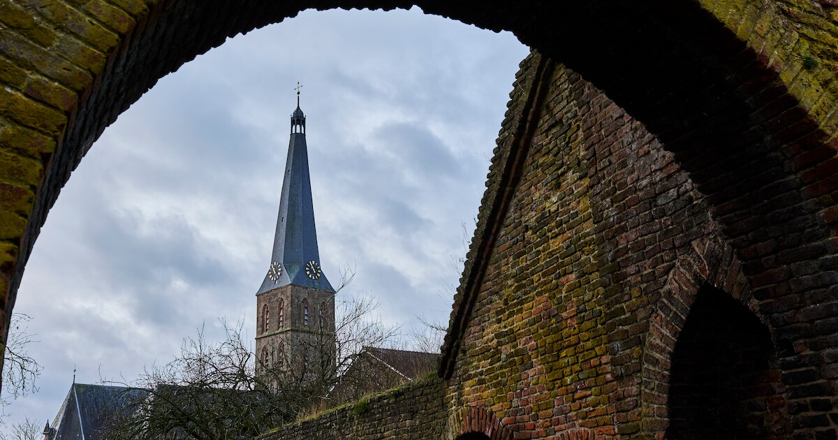 Katholieke parochie beraadt zich over toekomst nu Zutphen streep zet ...