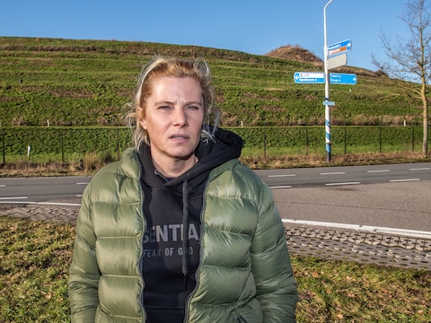 Sandy woont vlakbij omstreden afvalstort: ‘Wat als ze het een keer niet ...