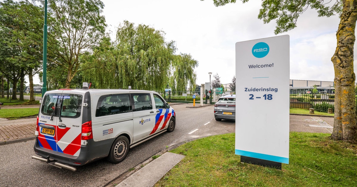 Verdacht voorwerp aangetroffen op Pon-terrein in Leusden, politie doet ...