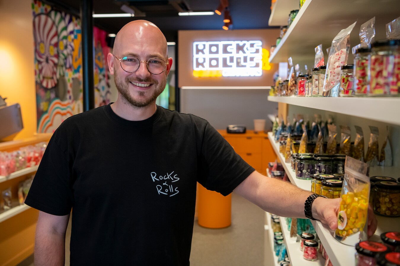 Snoepwinkel is een sensatie op YouTube: video’s miljarden keren bekeken ...