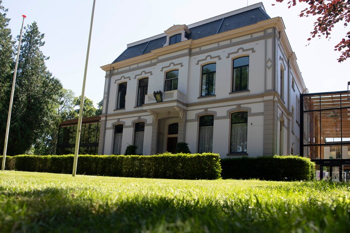 Brummen wil vluchtelingen die baan zoeken zetje geven in gemeentehuis ...