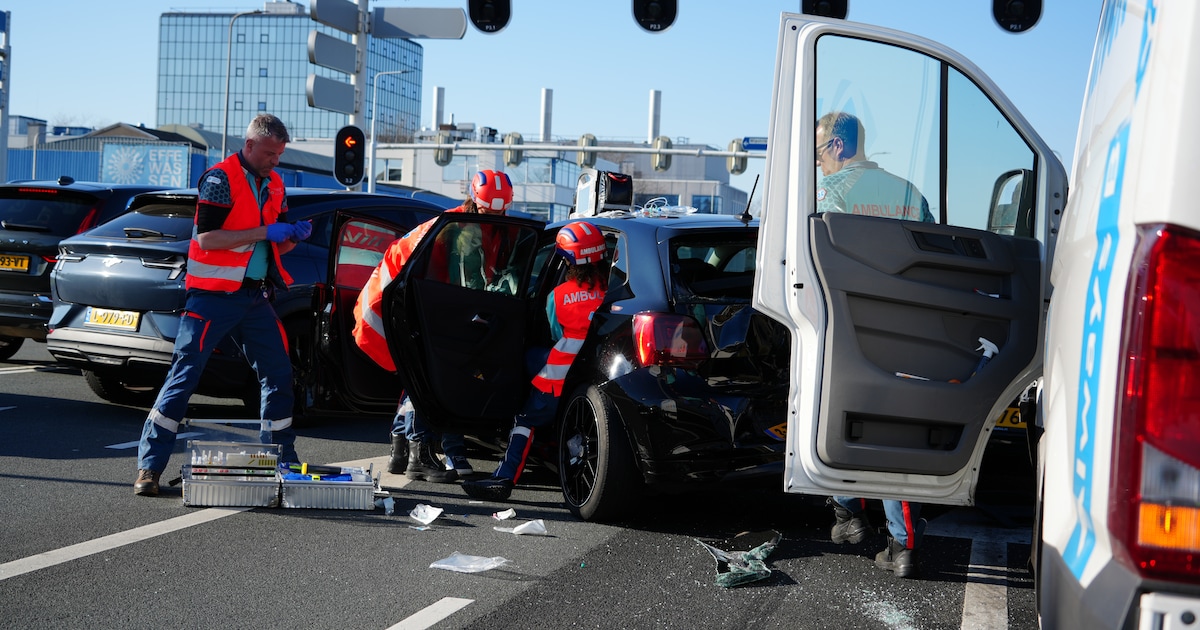 Drukte op Ceintuurbaan in Zwolle na ongeval met meerdere auto’s | 112 ...
