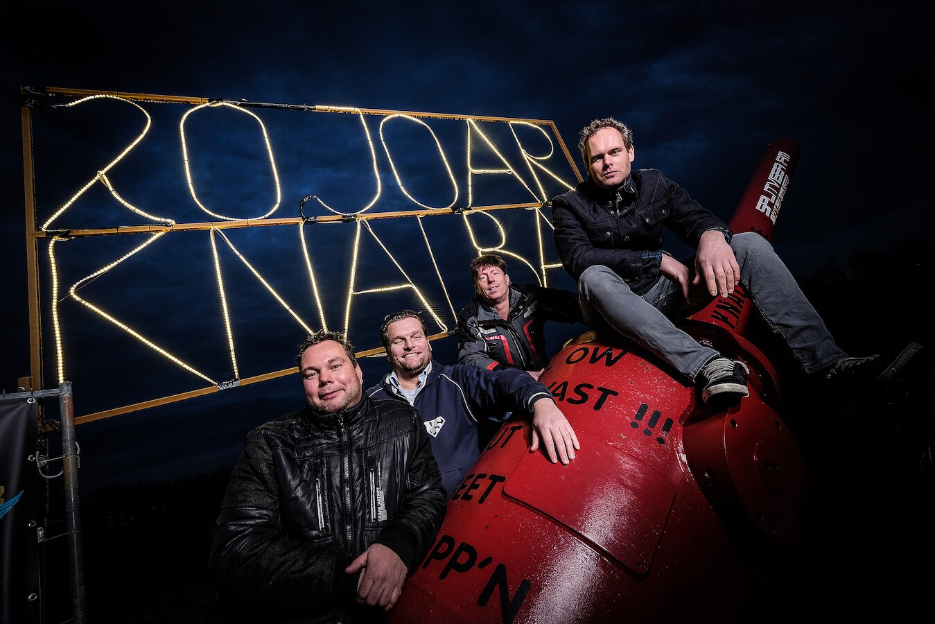 Zoepen, knappen, angoan en knallen in Halle | Foto | destentor.nl