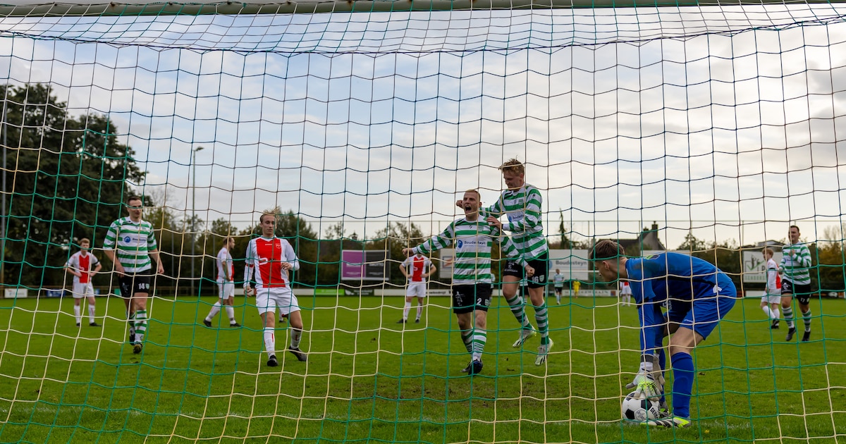 Met tien man pakt Zwolsche Boys toch de eerste zege van het seizoen: ‘Het was niet best, nee ...
