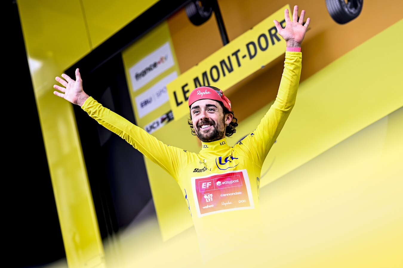 Thymen Arensman komt nipt tekort voor winst in eerste bergrit Tour de ...