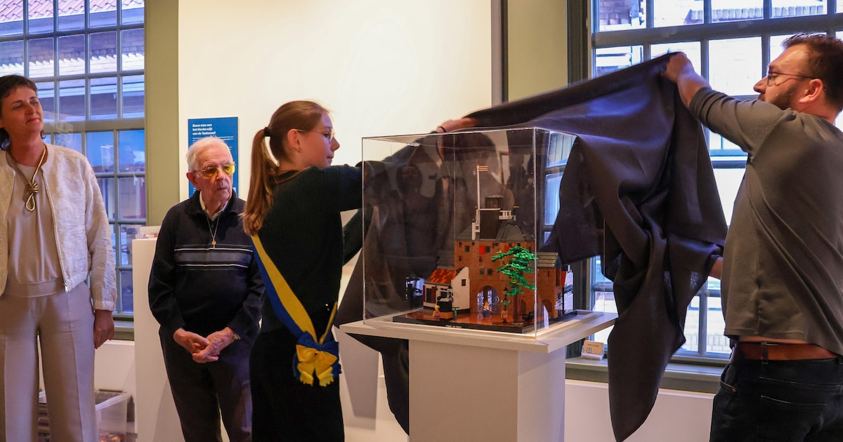 Expositie over lokale Harderwijkse energiecoöperatie officieel geopend ...