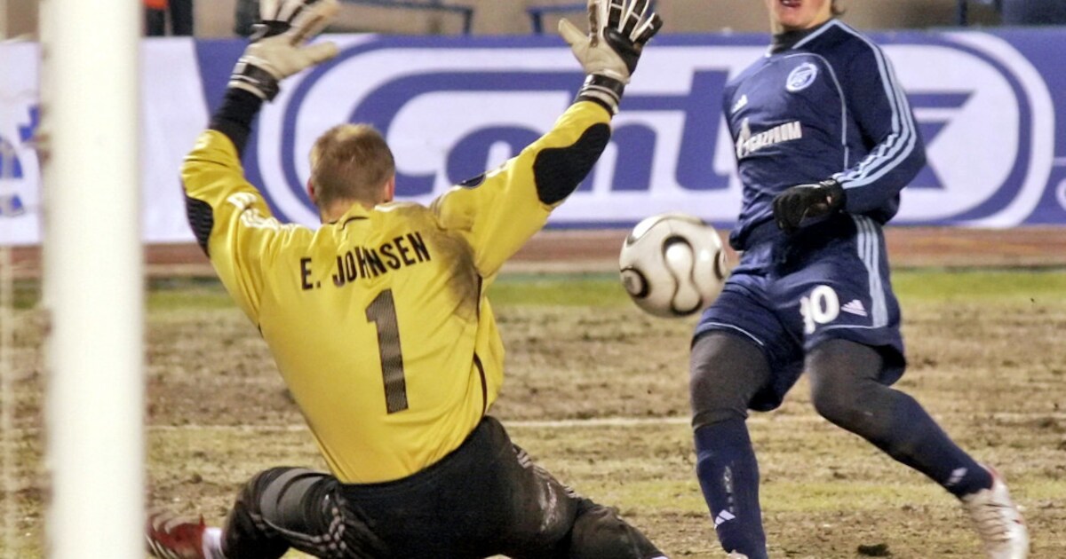 Eén telefoontje en ineens voetbalt BAS tegen sterren van Russische ...