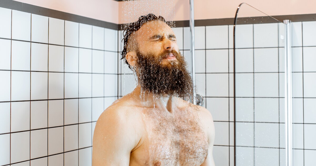 Eduard staat elke dag onder een koude douche, maar is dat eigenlijk wel ...