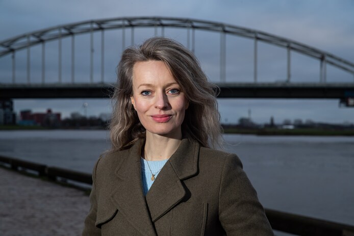 Thrillerauteurs zorgen tijdens tour van de Gouden Strop voor spanning ...