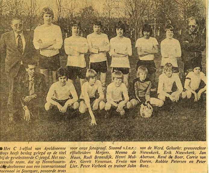 Peter Bosz stond vroeger stiekem tussen de harde kern van GA Eagles: ‘Deden we alsof we zijn ...